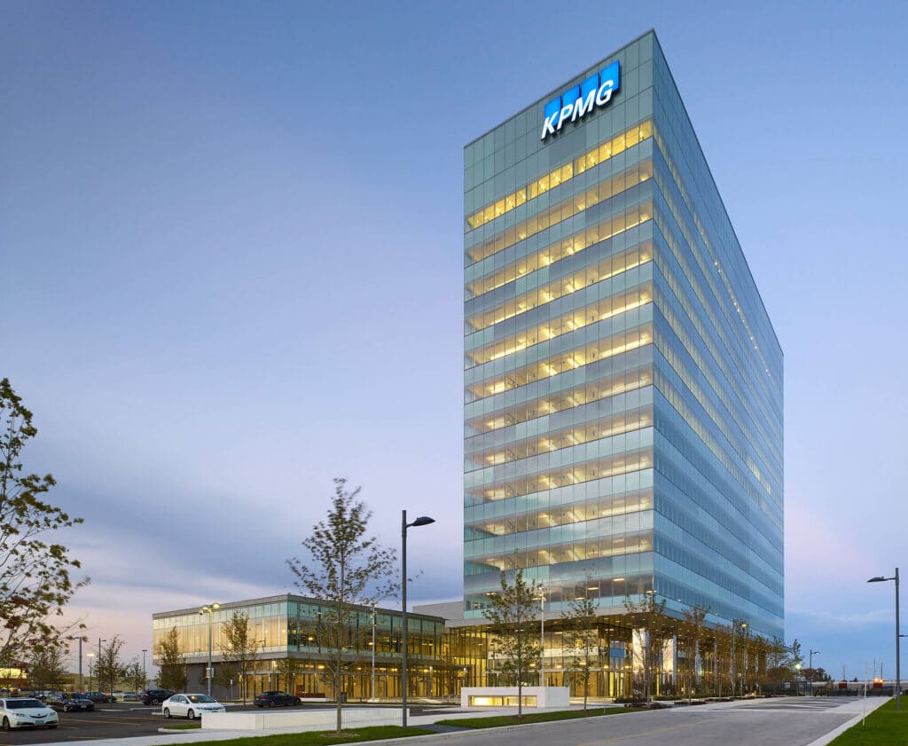 Historia resumida de KPMG: Una de las Big Four en el mundo